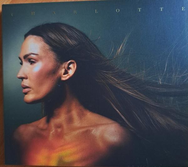 Vitaa Store: Official Merch & Vinyl