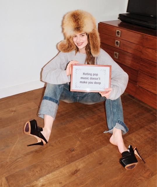 Adèle Castillon Store: Official Merch & Vinyl