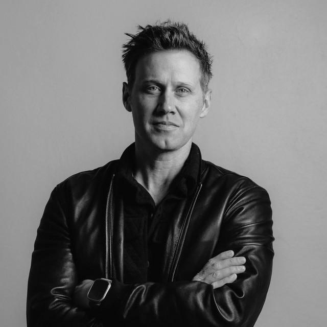 Building 429 SPACE IN BETWEEN US CD