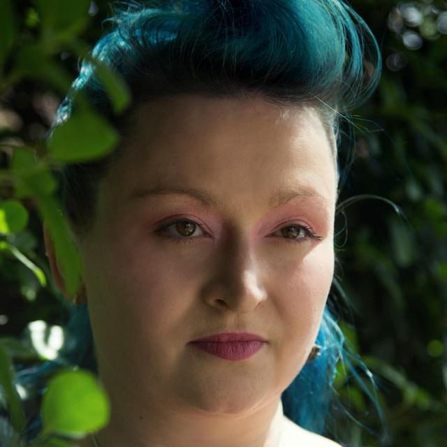 Eliza Carthy Store: Official Merch & Vinyl