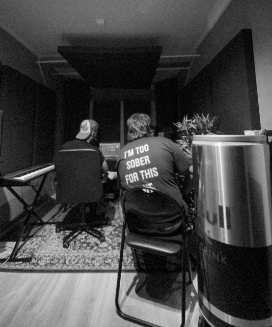 Hugge Store: Official Merch & Vinyl