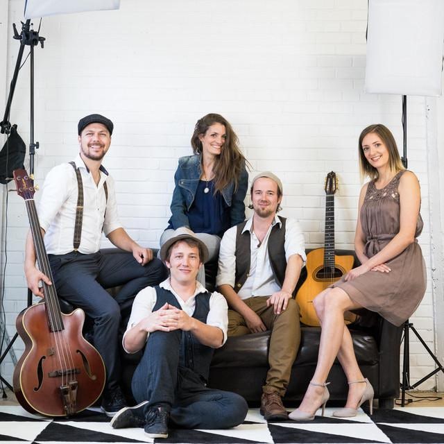 Le Trio BBQ Store: Official Merch & Vinyl