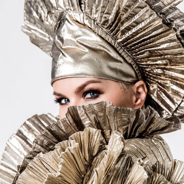 Svala Shirts, Svala Merch, BRAND Hoodies, Svala Vinyl Records, Svala ...