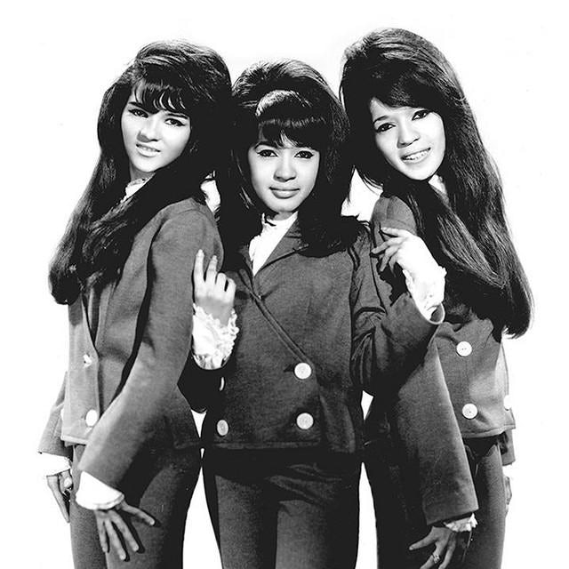 PLAYLIST: VERY BEST OF THE RONETTES CD