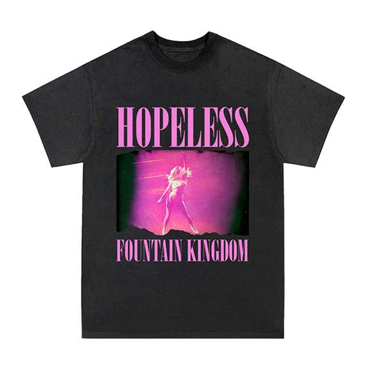 Official Halsey Merch Store on Merchbar: T-shirts, Hoodies, Vinyl & More